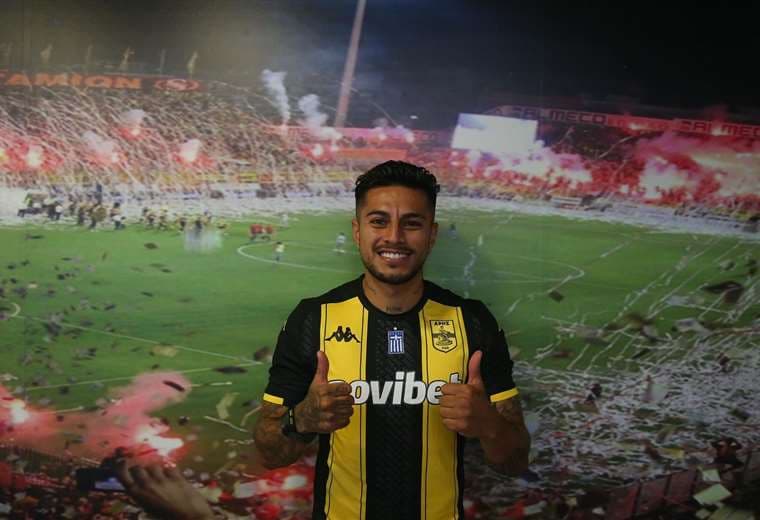 Ronald Matarrita ya viste los colores del Aris FC de Grecia | Teletica