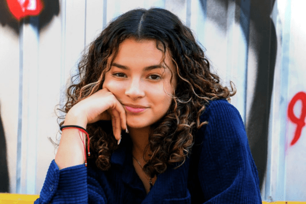 Con solo 17 años, Itzel se perfila como la nueva promesa artística ...