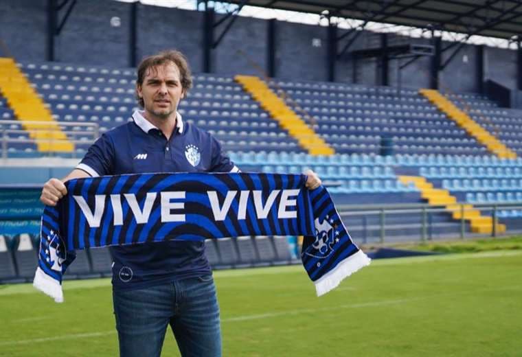 Carevic tras golear a Saprissa: "Hay que tener los pies sobre la tierra ...